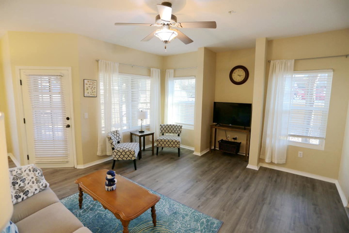 Fully Furnished 2b2b Condo (Ground Floor) - Sonora