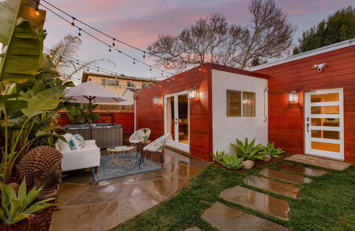 Modern Beach House With Spa & Sauna - Santa Barbara, CA