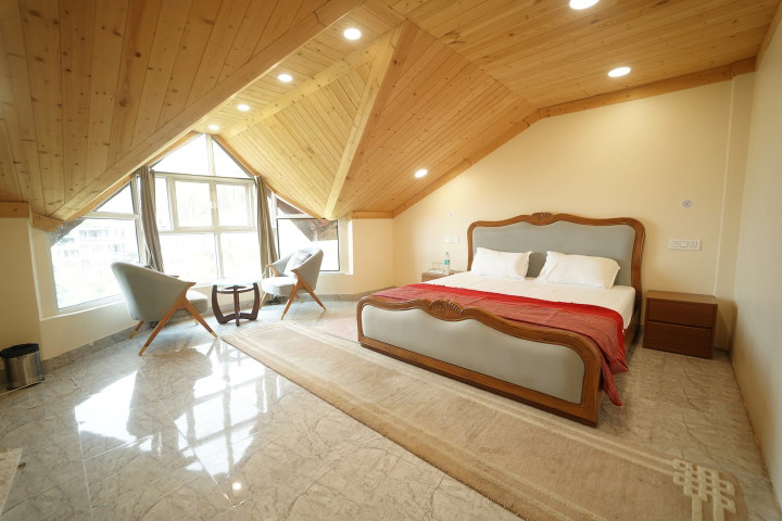 Serene Pine Resort - Chail