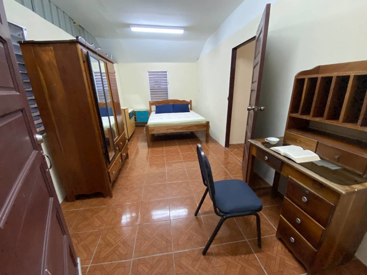 Entire House, Safe, Clean Affordable - Belize