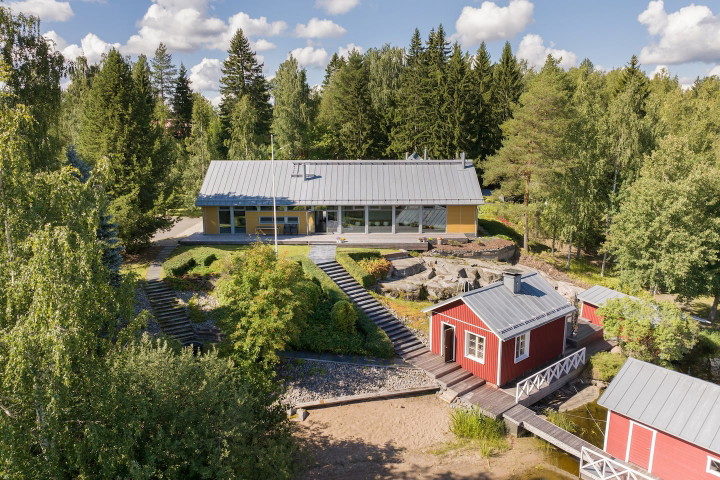 Luxurious Artistic Villa - Toivakka