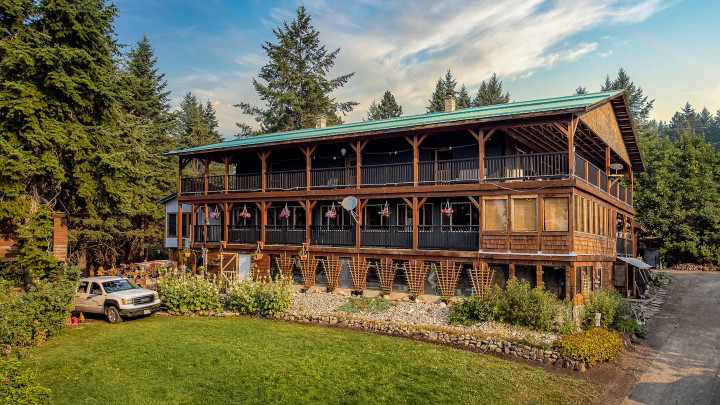 8br Lodge: Therapeutic Massage & Scenic Views - Grand Forks