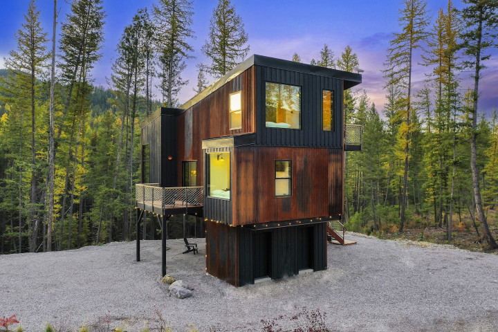 Off Grid Stays - Treehouse #2 - Montana