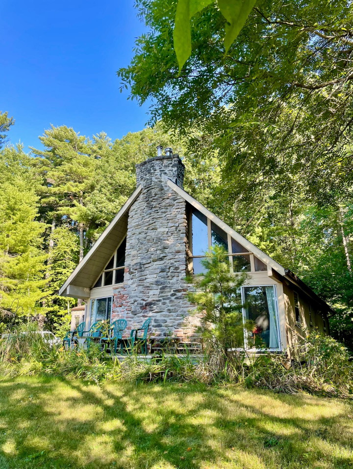 The Cottage At Black River - Prince Edward