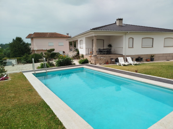 Villa Beco - Moradia De Luxo Com Piscina Privada - Sá