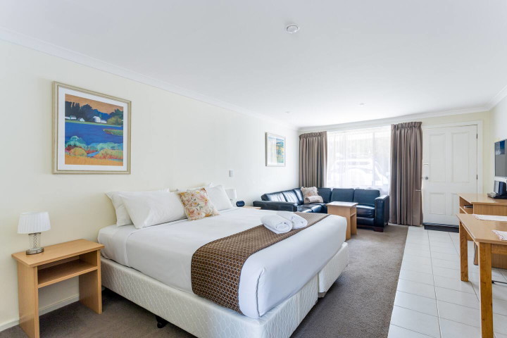 Wheelchair Friendly Executive - Albany