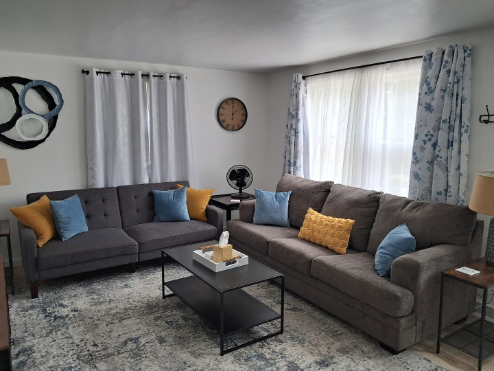 Cozy Home In Green Bay 1 Mi From Lambeau/ King Bed - Green Bay, WI