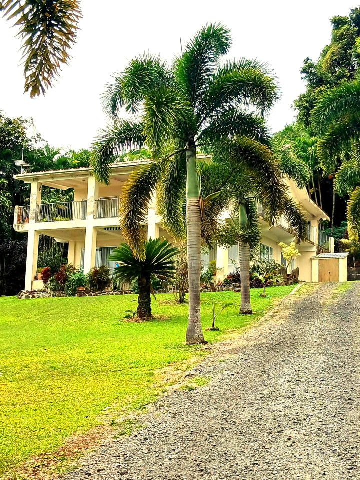 Opua Highland, Hillside Ocean View Retreat - Cook Islands