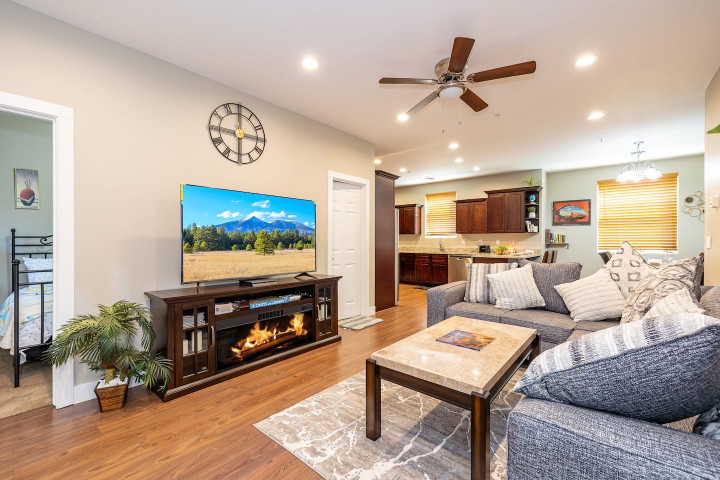 Luxurious Ac Home Near Heart Of Downtown, Nau, Snowbowl, Historic Route 66 - Flagstaff, AZ