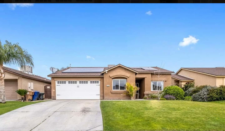 2 Bedroom Home 4 Beds - Bakersfield, CA