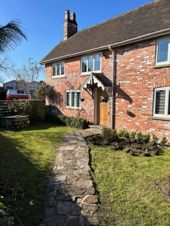 1 Bed Flat In Plumley, Cheshire - Knutsford