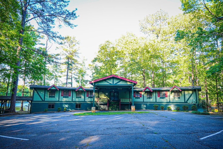 Gorgeous Lake View Home With Private Game Room - Pine Mountain, Harris County, GA