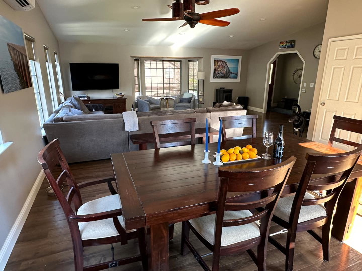 Private Beach, Hot Tub & Movie Theater - Guerneville, CA
