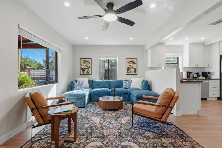U Of A Brick Gem With Hot Tub - Tucson, AZ