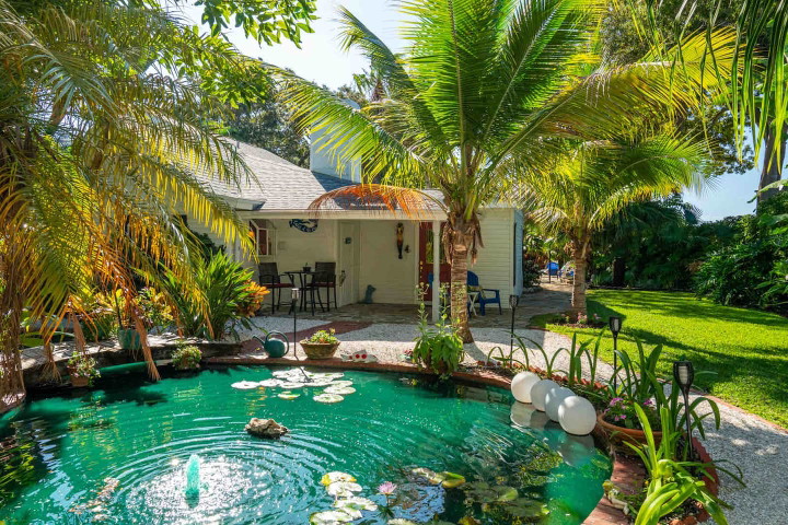 Mermaid Cottage - Dunedin, FL