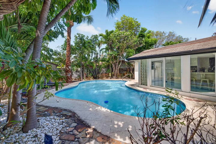 Tropical Getaway Fully Private Entire Home - Pompano Beach, FL
