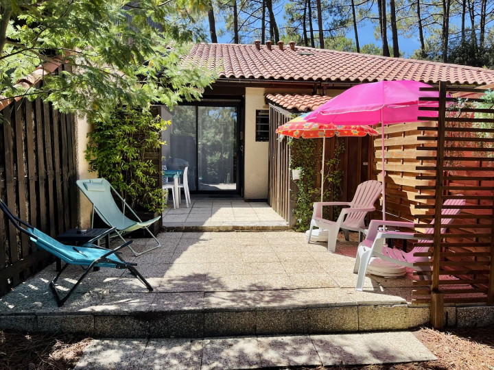 Maisonnette In The Heart Of The Pines - Loire