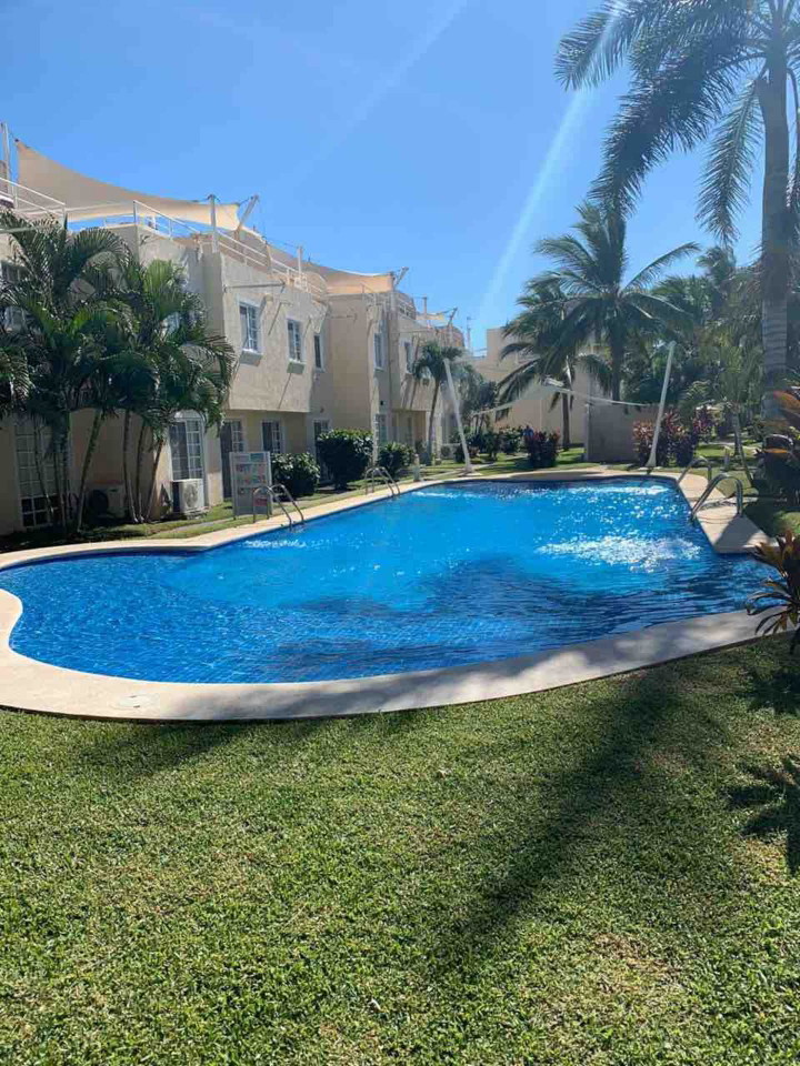 Beautiful House By The Sea, With A Pool And Garden. - Acapulco