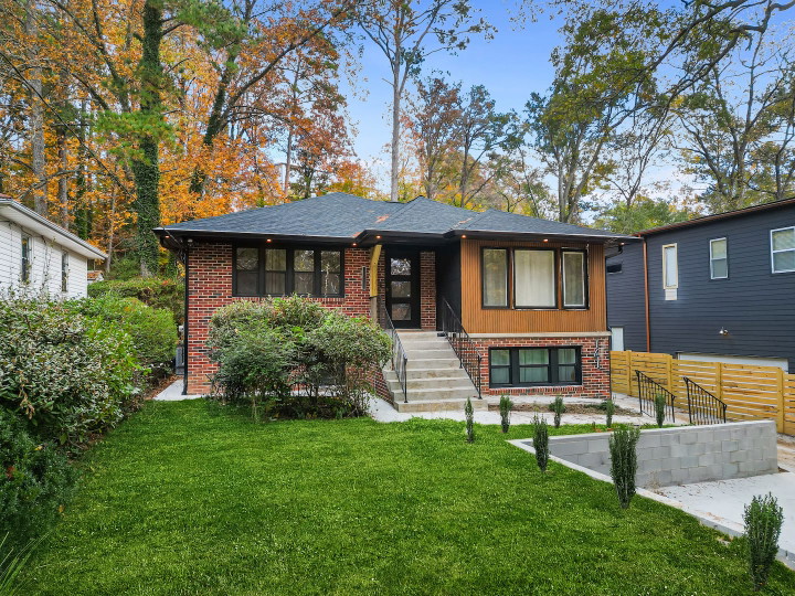 Modern 6br Atlanta Home W/ Gazebo & Private Yard - Atlanta, GA