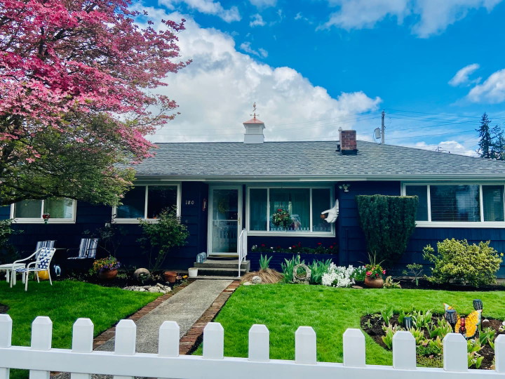 Tiny Unit Old Town & Tiger Mt  (135 Sq Ft)
1 Guest - Issaquah, WA