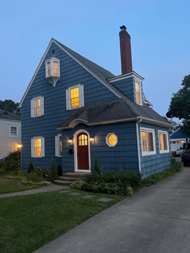 Stylish South Bend Home, Walk To Notre Dame - South Bend, IN