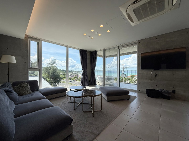 Luxury Seaside Villa | Ocean View, Private Jacuzzi - Okinawa