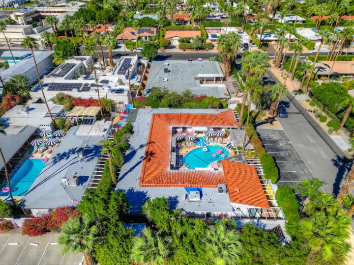Spirit Of Sofia 23br Epic Resort Buyout Sleeps 60 - Palm Springs, CA
