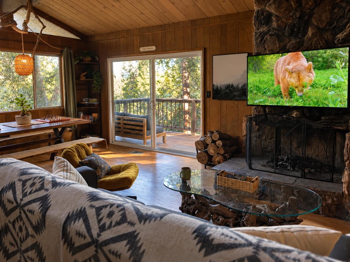 Coyote Hills Cabin - Crestline, CA