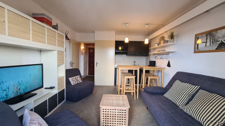 Cozy Studio  Panoramic Lake View  Balcony - Les Angles