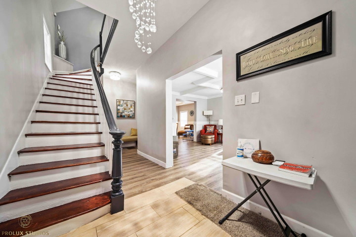 Family Fun Retreat | Giant Games + Spacious 3br - Chicago, IL