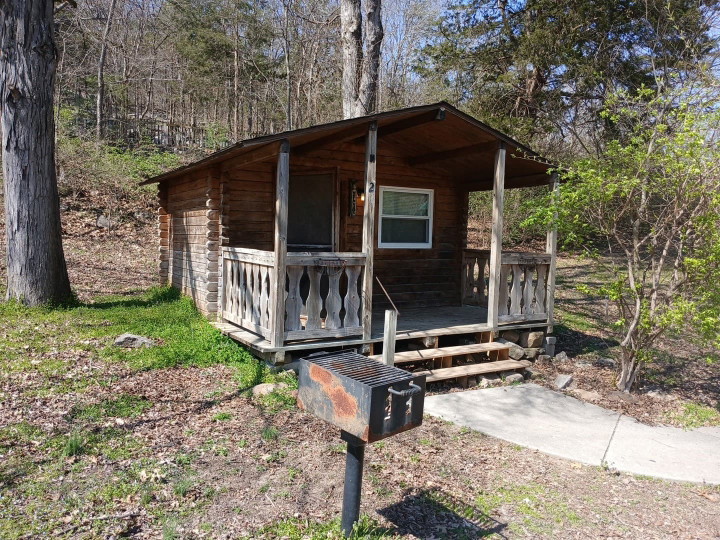 Raccoon Mountain Rustic Cabin In Campground - Chattanooga, TN