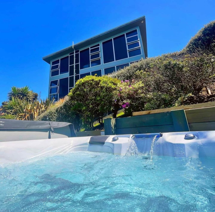 Saint Clair Retreat Dunedin - Secluded Ocean View. - Dunedin