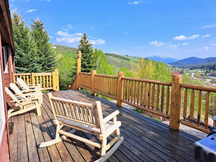 Large Mountain Cabin, Incredible Views, Hot Tub! - Wyoming