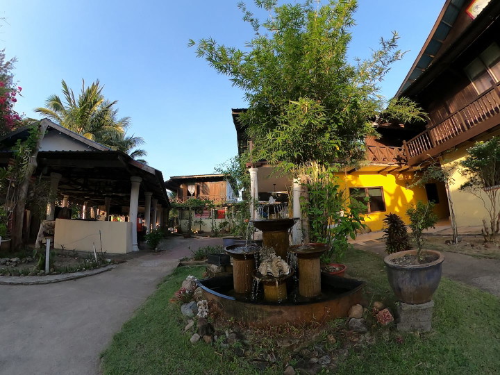 Homestays Closest To The Beach. - Tioman Island
