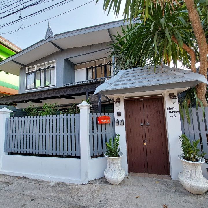 Sloth's House&nbsp;: Oasis Confortable En Bois Dans La Vieille Ville - Chiang Mai