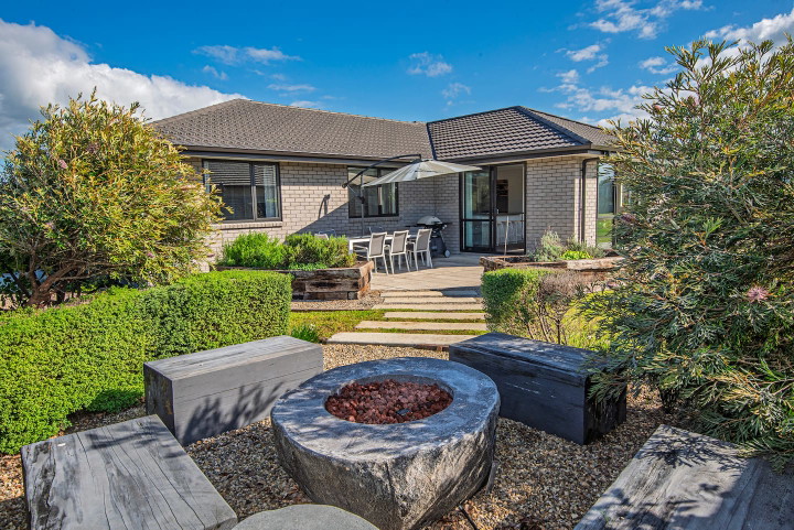 Bennett's Bach - Waipu Holiday Home - Waipu