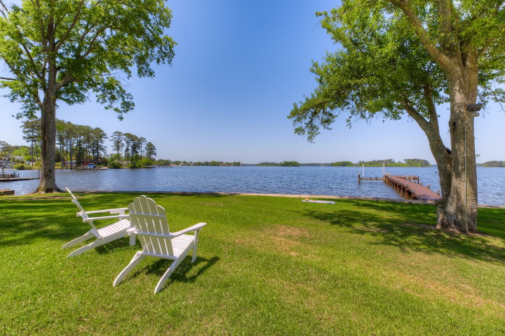 Ultra Modern Lake Murray Villa | Magnificent Views - Gilbert, SC