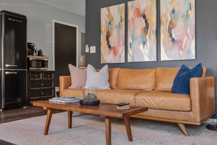 Boho Apartment (All Fees Included In Price) - Austin