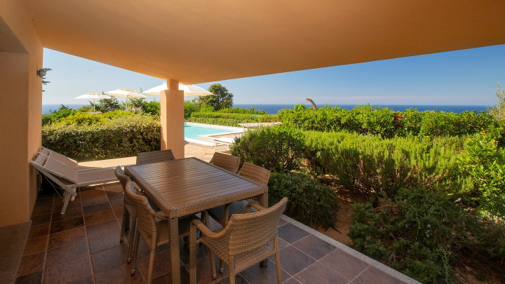 Li Chessi Arancia: Private Veranda With Sea View, Shared Pool Amid Red Rocks - Costa Paradiso