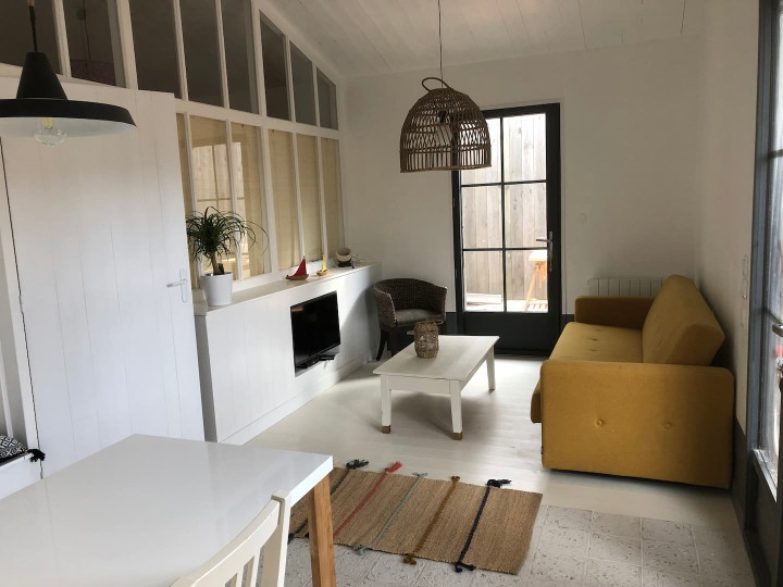 Petite Maison Avec Parking Et Terrasse Privative - Rivedoux-Plage