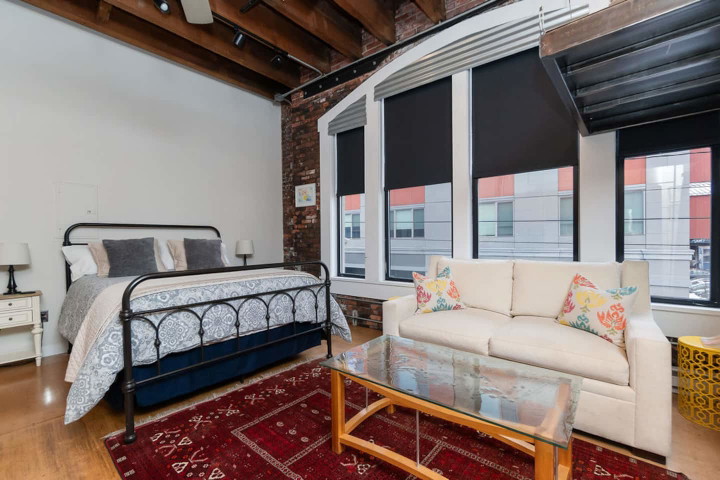 Sunny Arts Dist. Studio- Queen Bed & Free Parking - 波特蘭