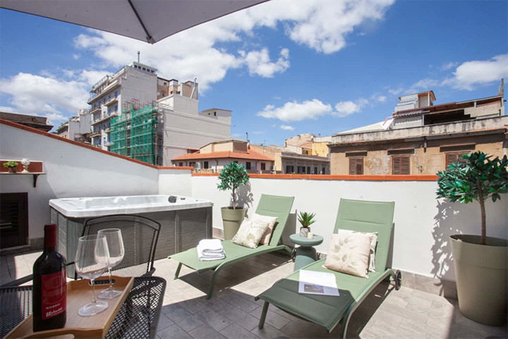 Jacuzzi Rooftop | Politeama - Palermo