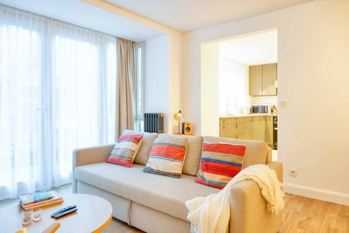 Chic 3-br Oasis In Ghent: Stylish Interiors - Gent
