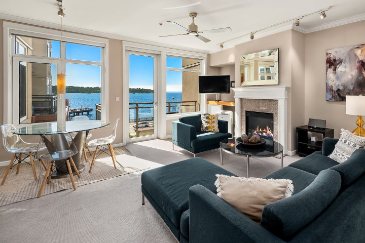 Luxury Waterfront Condo Steps To Pike Place Market - 시애틀