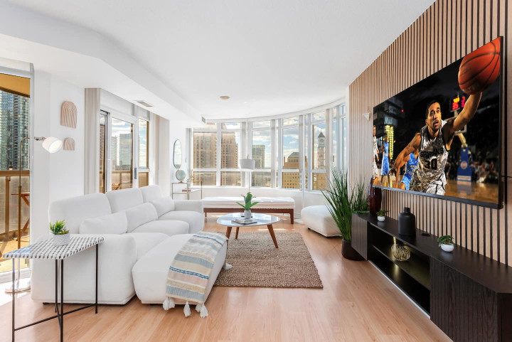 City Retreat | 2br 2bath | Sleeps 8 | Free Parking - Mississauga