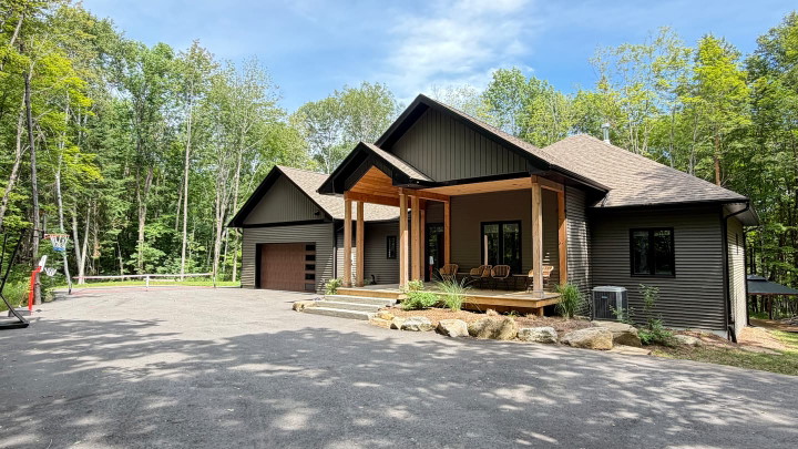 Muskoka Luxury Cottage Retreat- Beach| Golf | Hike - Huntsville