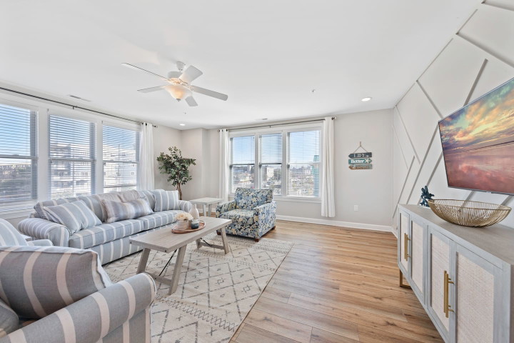 Downbythebay_4601-  Spacious Penthouse Home Next To Seacrets & Convention Center - Maryland (State)