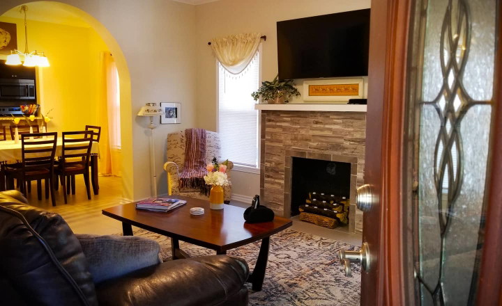 The Playhouse: Peaceful, Convenient 2 Bedroom - Ponca City, OK