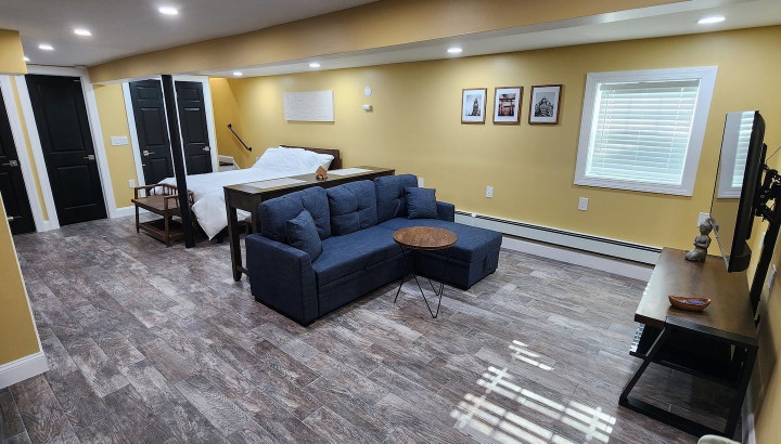 #1. Cozy Private Studio W Bidet, King Bed, Laundry - Jersey City, NJ