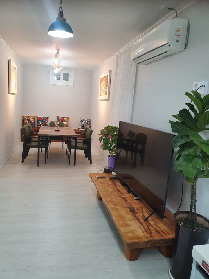 라온-
#넓고조용한 #중앙시장도보10분
#바다차량10분
#한지그림갤러리 
#전기차 충전1분 - Gangneung-si
